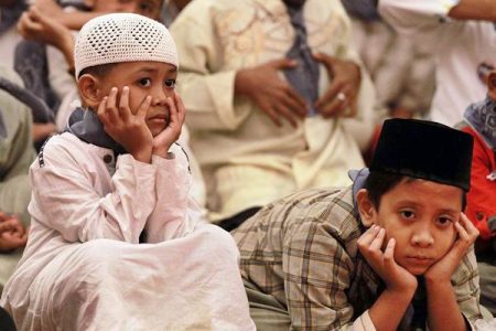 Pengertian Anak Yatim dan Piatu serta Perbedaannya