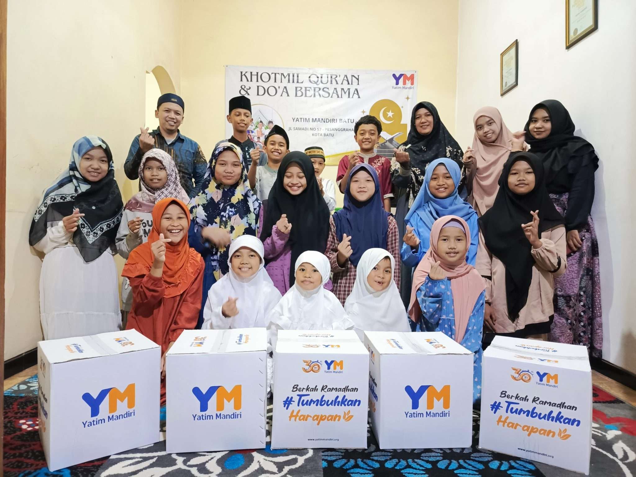 Tebar Manfaat Parcel Lebaran untuk Yatim dan Dhuafa Batu