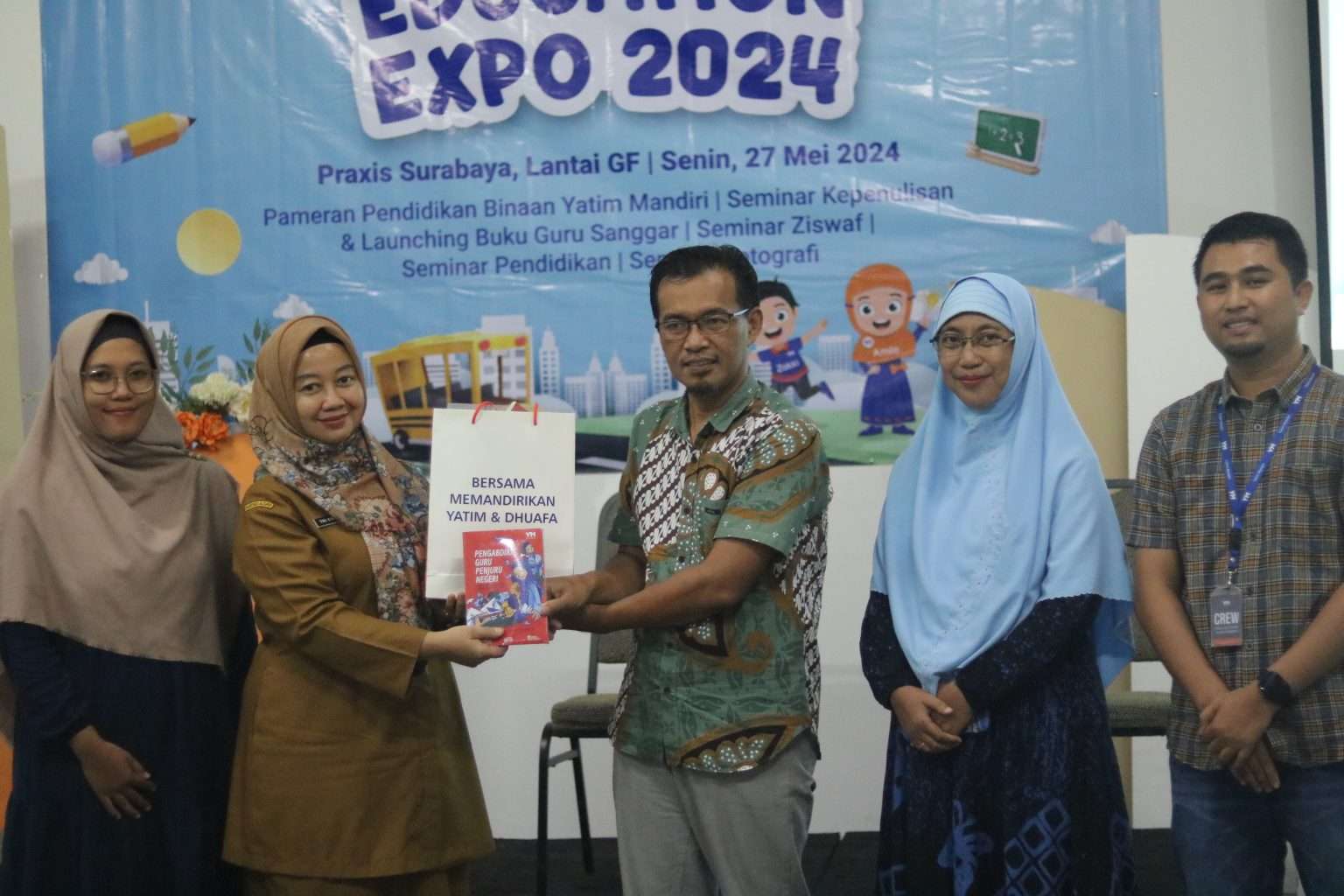 Yatim Mandiri Gelar Education Expo 2024 di Praxis Surabaya
