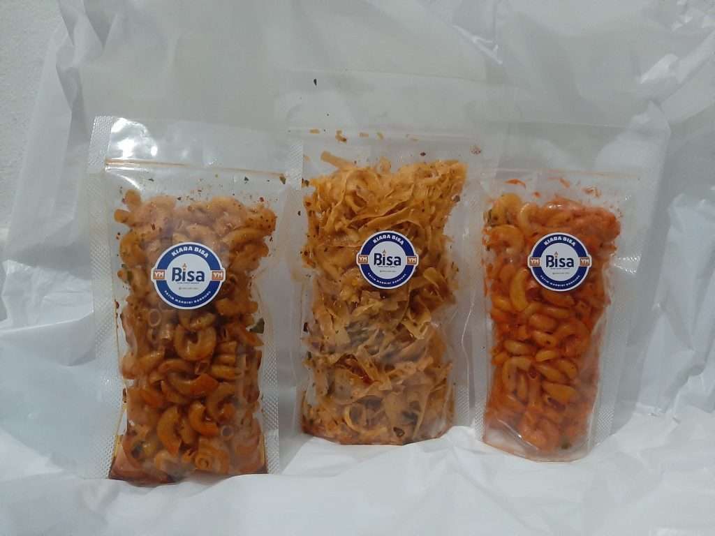 Bunda BISA Bandung Kembangkan Produk Keripik dan Makaroni