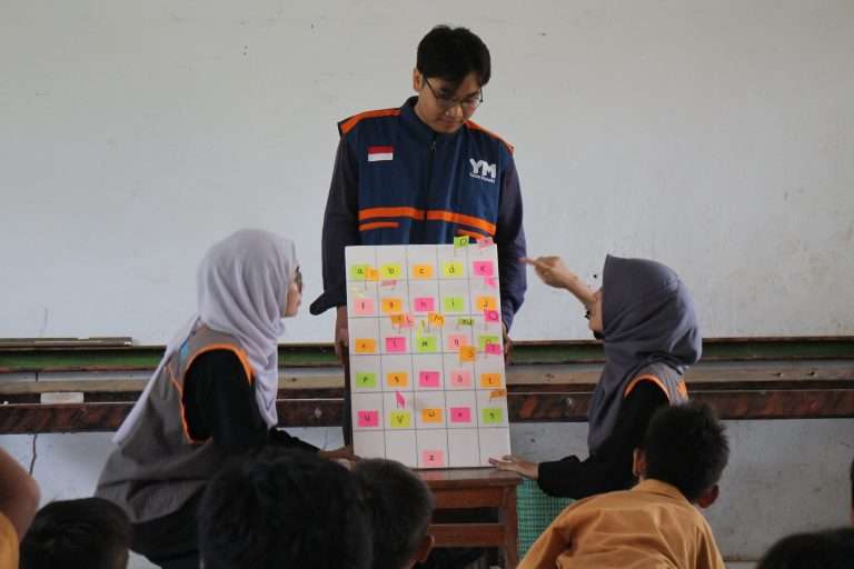 Gelar Relawan Mengajar di Sekolah Binaan Pelosok Jember