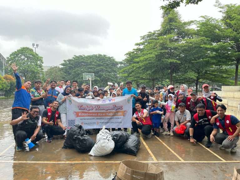 Gelar Aksi Bersih Sampah dan Tarhib Ramadhan di Jakarta