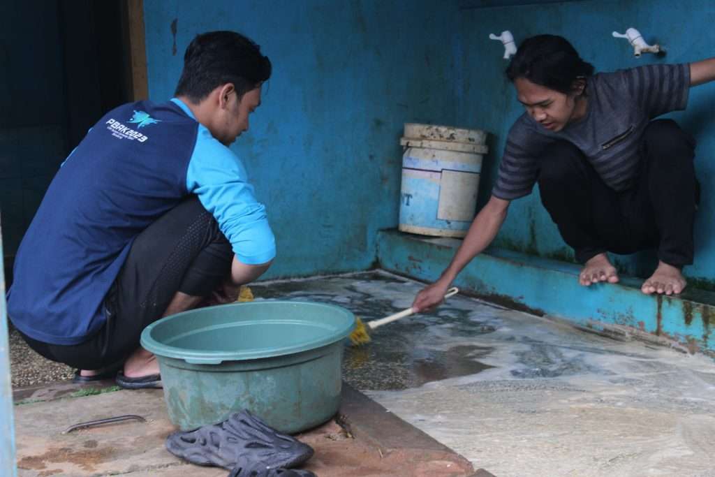 Luaskan Manfaat Program Bersih Bersih Masjid di Bandung
