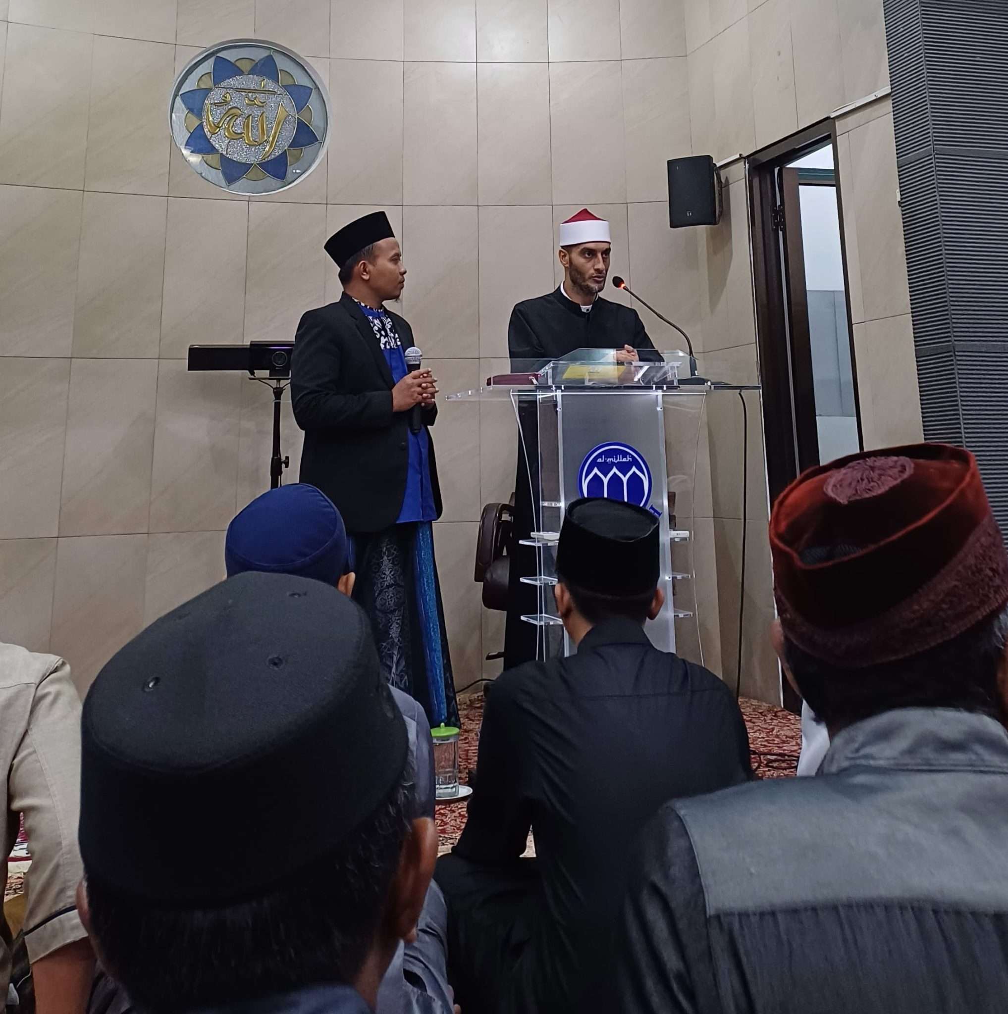 DKM dan Jamaah Masjid Al-Millah Sidoarjo Salurkan Bantuan Palestina Melalui Laznas Yatim Mandiri ...