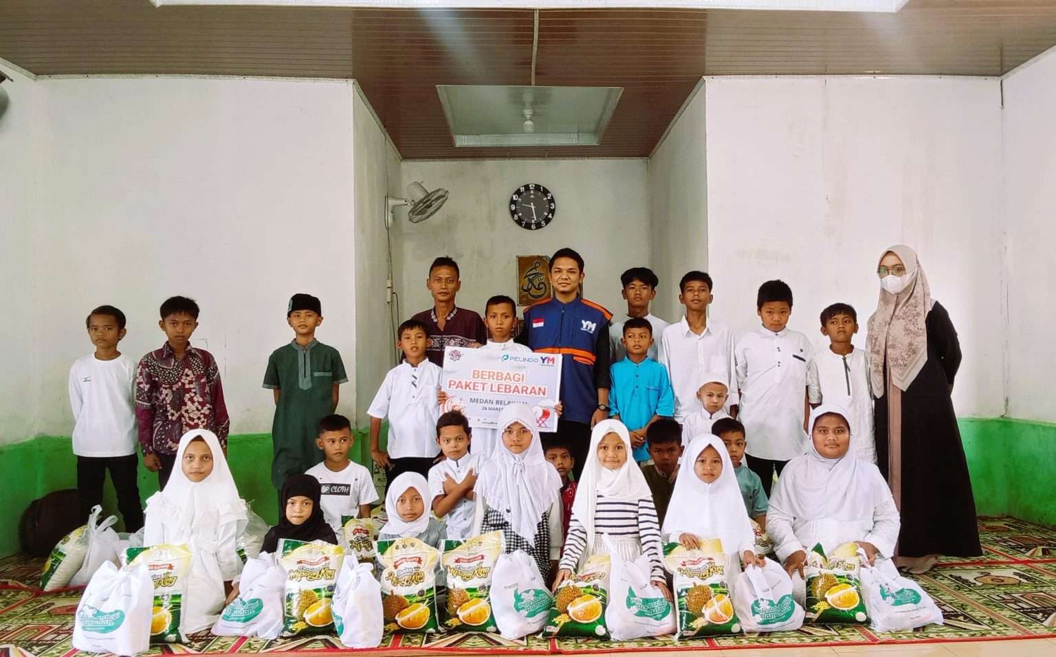 Tebar Manfaat Paket Sembako untuk Yatim dan Dhuafa Medan